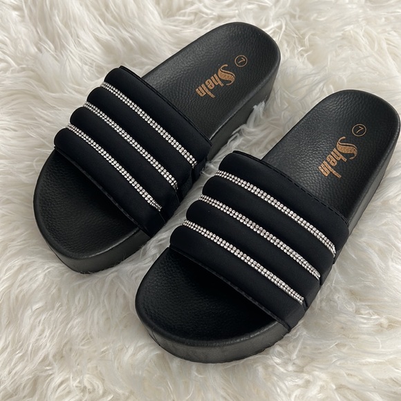 SHEIN | Shoes | Black Platform Slides Size 665 | Poshmark